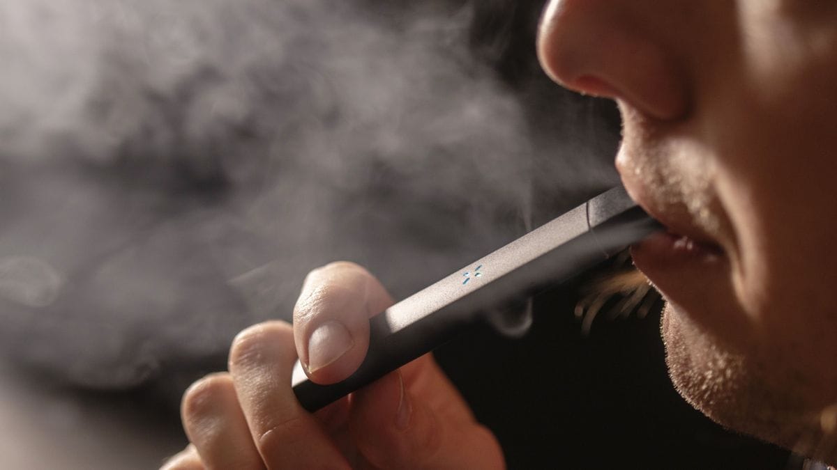 Toxic chemicals and not fatty substances are responsible for vaping ...