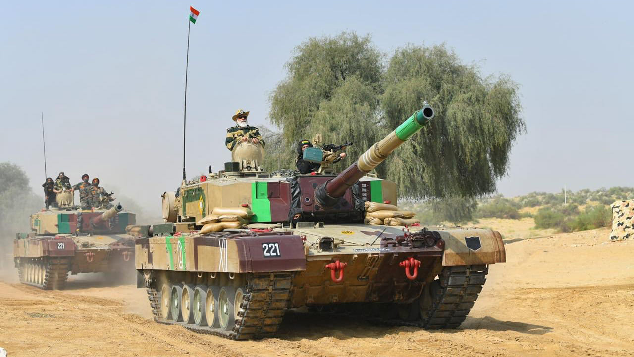 Modi rides made-in-India Arjun tank, DRDO hopes Army will fast-track ...