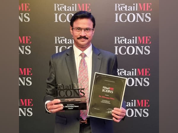 Retail ME honours Masala King Dr Dhananjay Datar with the coveted ...