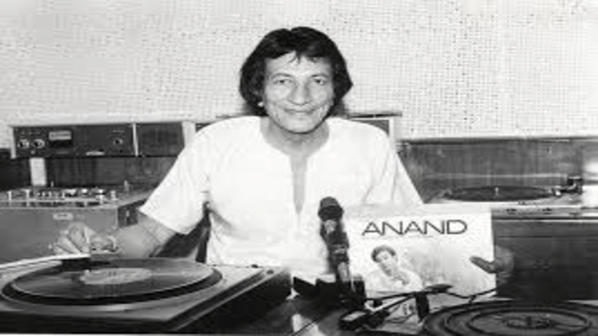From Anand to Mili, Yogesh wrote timeless hits for Bollywood's best ...