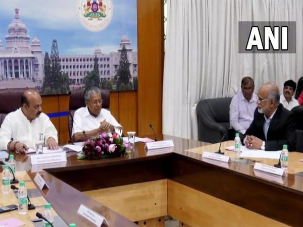 Chief ministers of Karnataka, Kerala discuss key interstate issues in ...