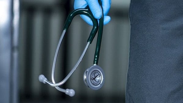 Pakistan's healthcare workers voice concern and demand safety in face ...