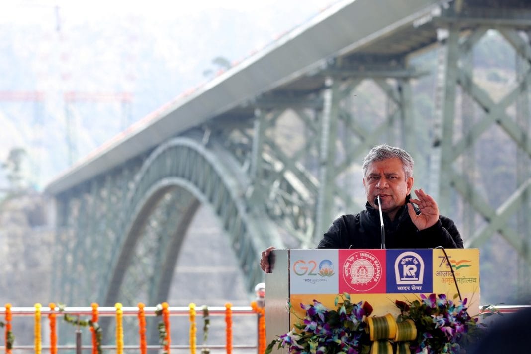 Railways minister surveys 'world's highest rail bridge' in Jammu ...
