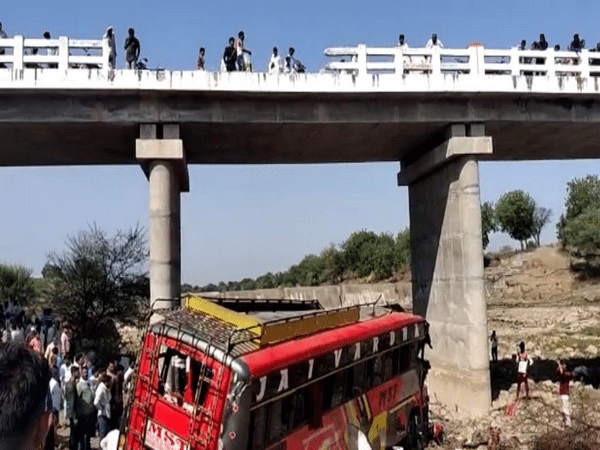 15 killed as bus falls off bridge in MP's Khargone, 25 injured