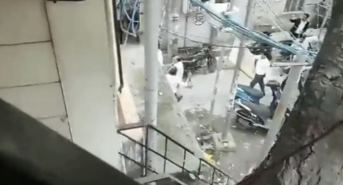 Shots fired in Delhi’s Tis Hazari court as lawyers argue