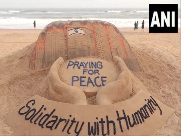 Sudarshan Pattnaik creates sand sculpture expressing solidarity with ...