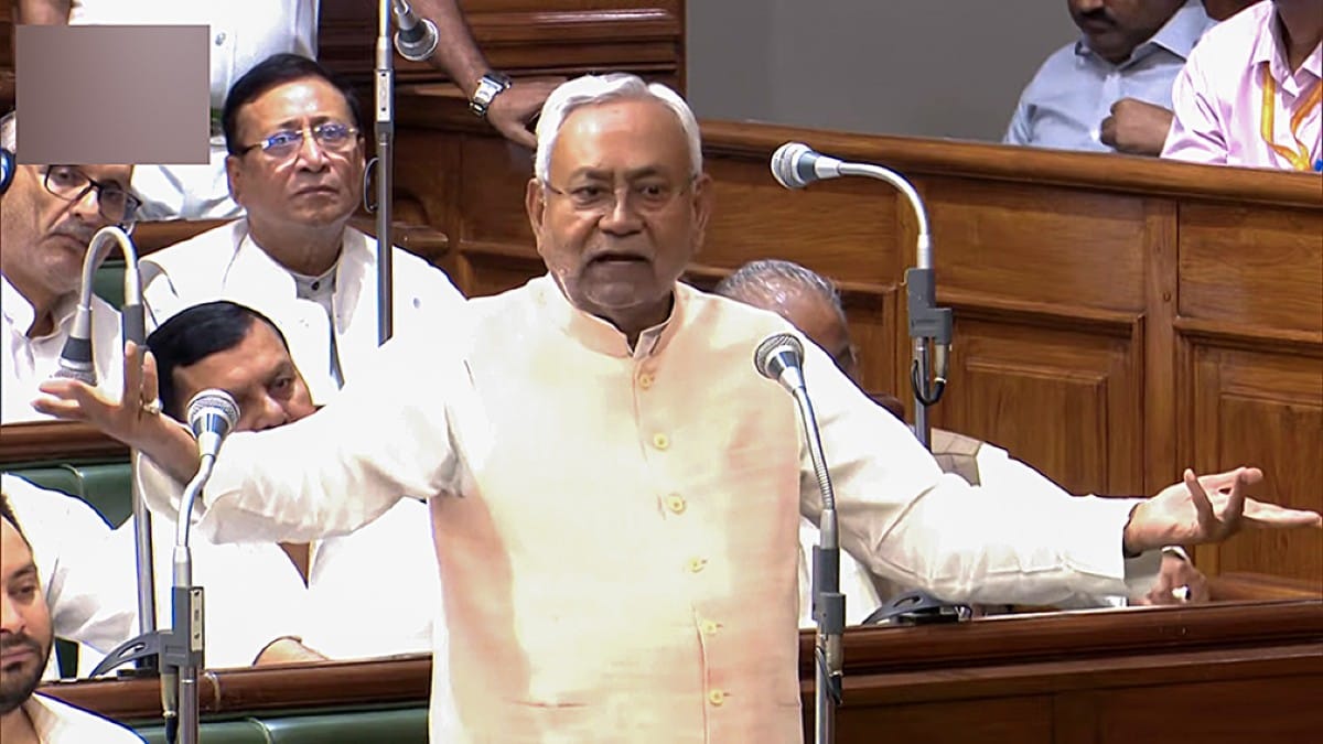 Bihar govt transfers 22 IAS, 79 IPS & 45 BAS officers amid political ...