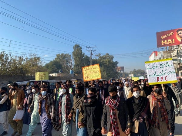 Pakistan: Baloch protest enroute Islamabad after big rally in Dera ...