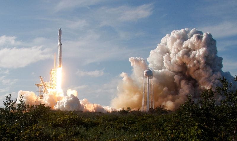 US military spaceplane poised for 7th launch, first atop SpaceX Falcon ...