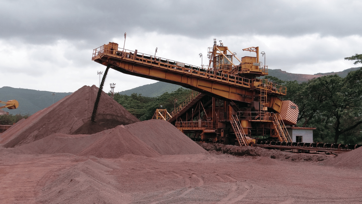 India's iron ore, limestone production surges