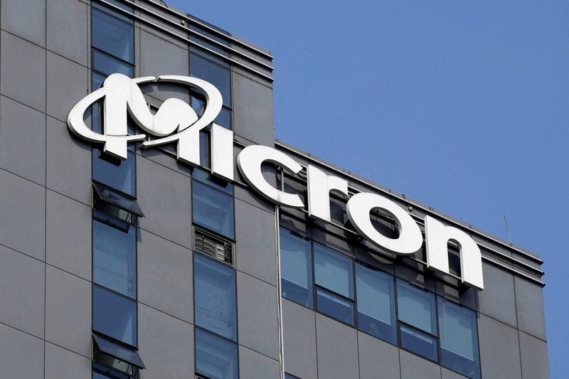 Micron tumbles as AI revenue surge falls short of lofty expectations ...