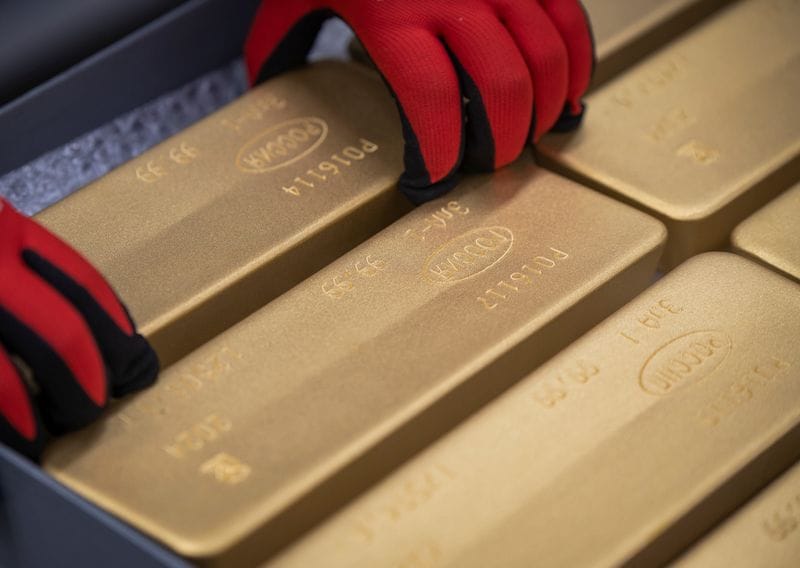 Gold eases from May peak on profit taking – ThePrint – ReutersFeed