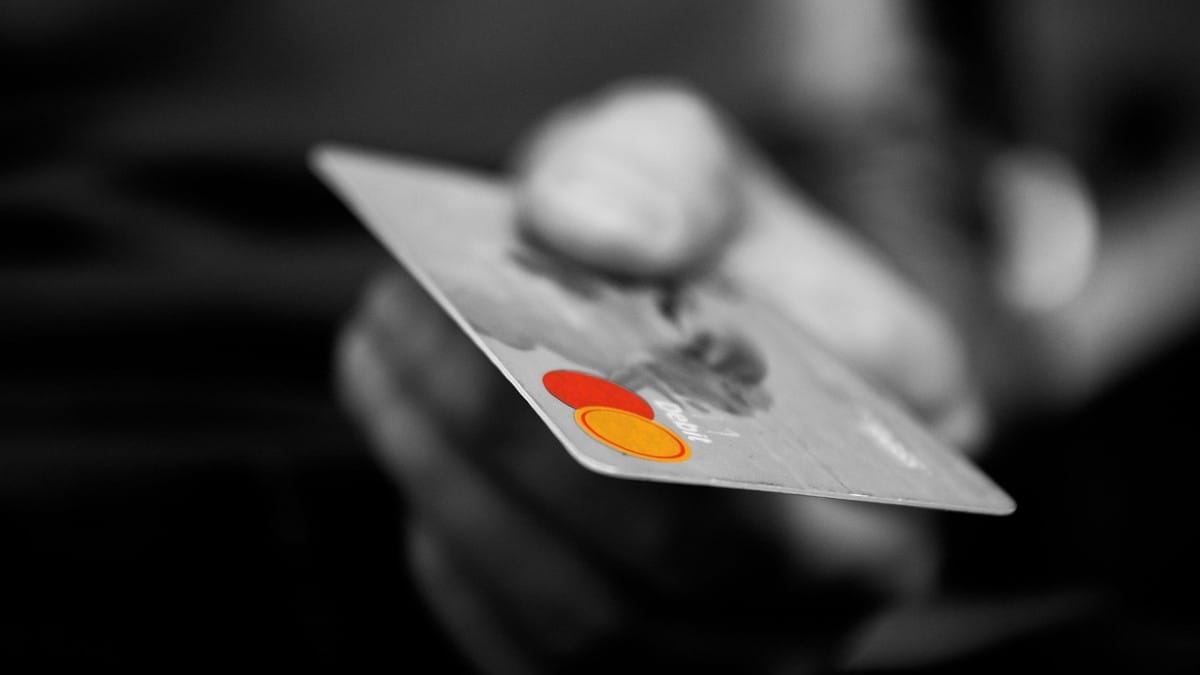 1/3rd of low-limit credit cards see defaults on bill payments
