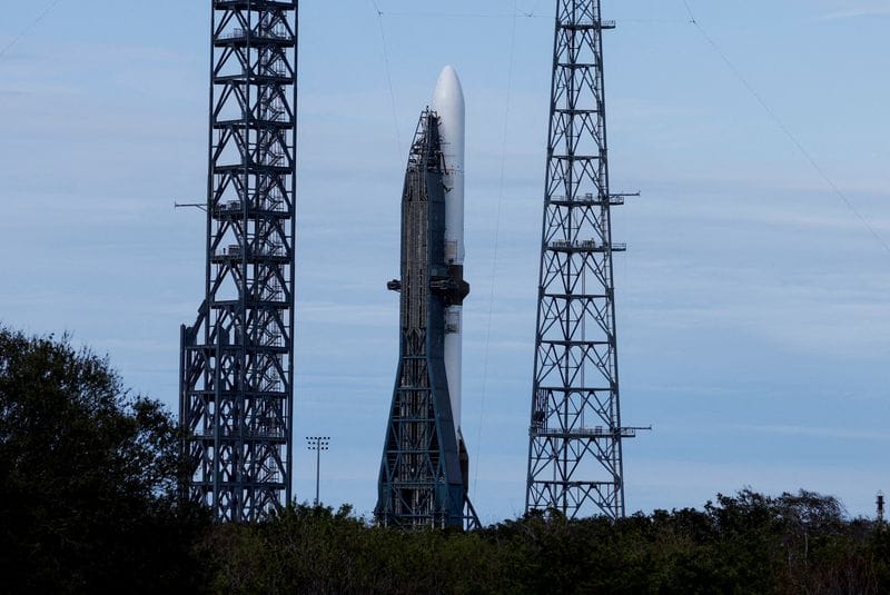 Bezos' Blue Origin faces last-minute delays in debut New Glenn rocket ...