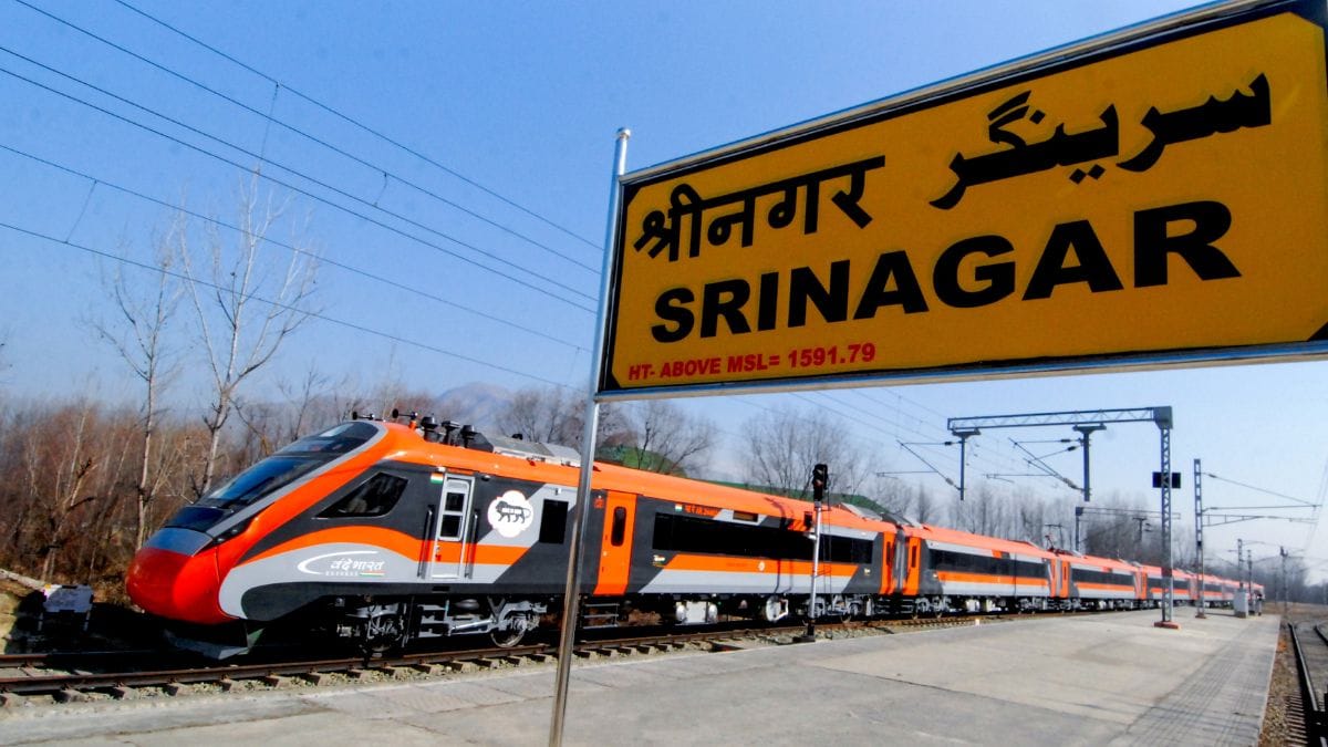 1st ever passenger train reaches Kashmir, carrying troops returning ...