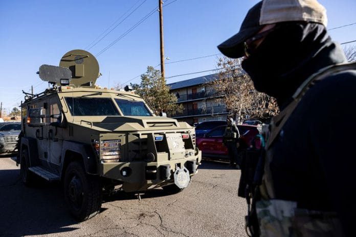 Immigration raids target alleged Venezuelan gang members in Aurora ...