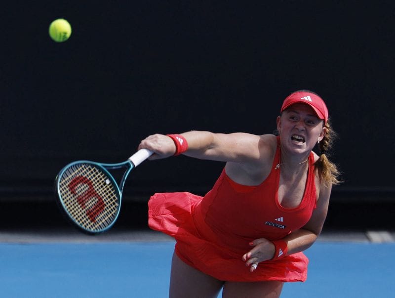 Tennis-Ostapenko takes aim at partisan Doha crowd after beating Jabeur ...