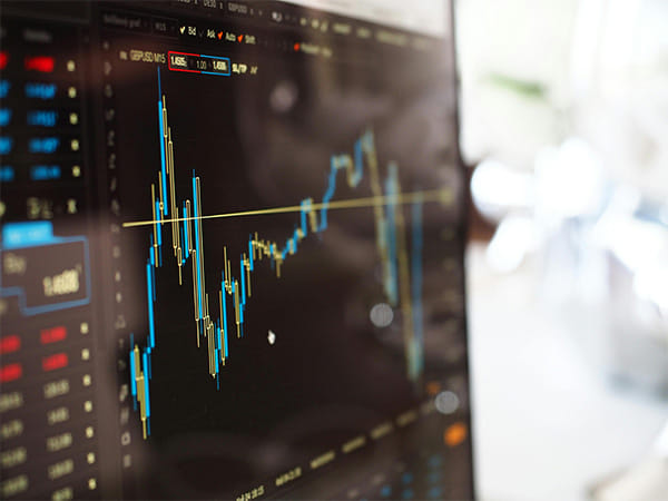 US stocks plunge in after-hours trading following Trump's tariff ...