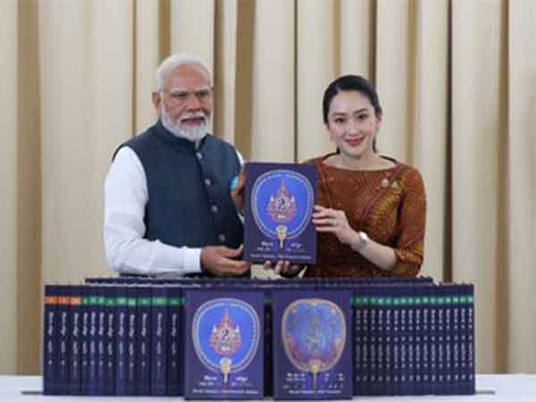 Thailand PM Shinawatra gifts PM Modi 'World Tipitaka' holy scriptures ...