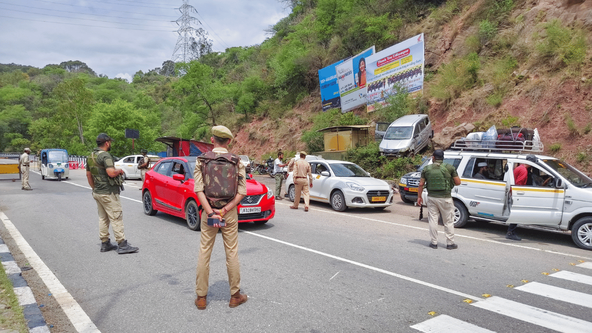 Encounter erupts between security force & terrorists in J&K's Udhampur ...