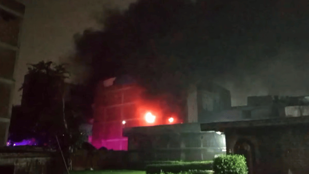 4 dead, three injured after massive fire breaks in Delhi's Rithala ...