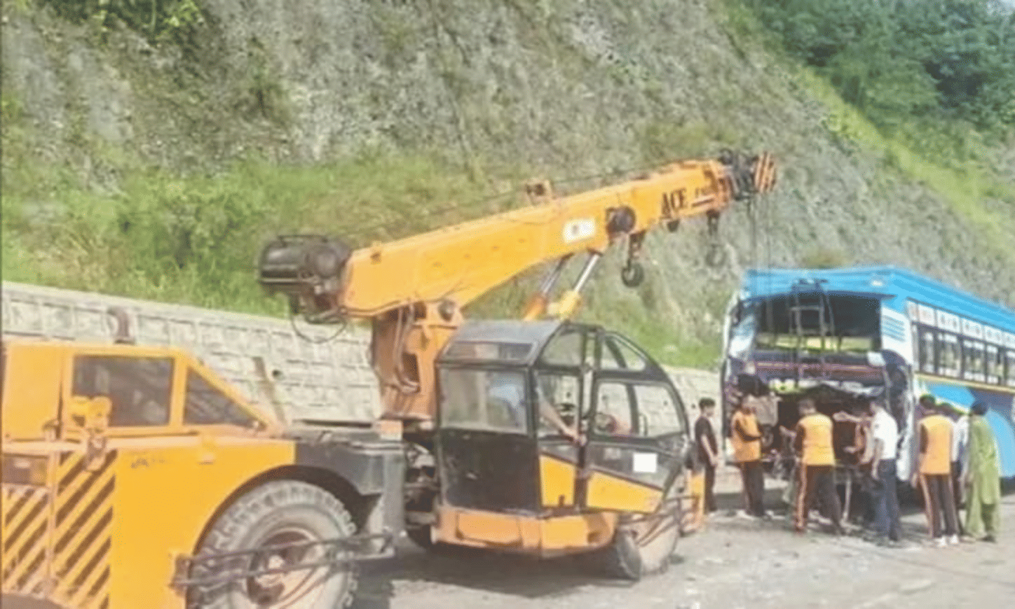 36 Amarnath pilgrims injured after bus loses control, rams 4 other vehicles