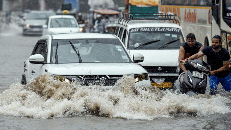 Heavy rains lash Delhi, waterlogging persists in areas recently ...