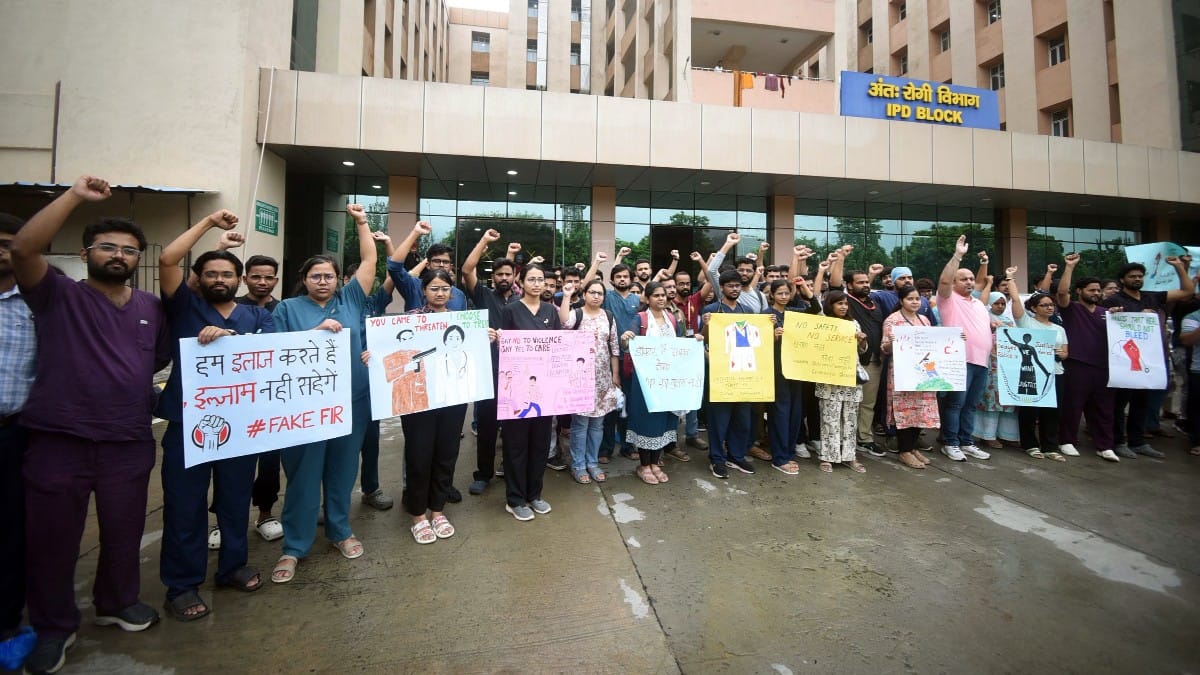 AIIMS Patna doctors call off strike over clash with JD(U) MLA Chetan Anand