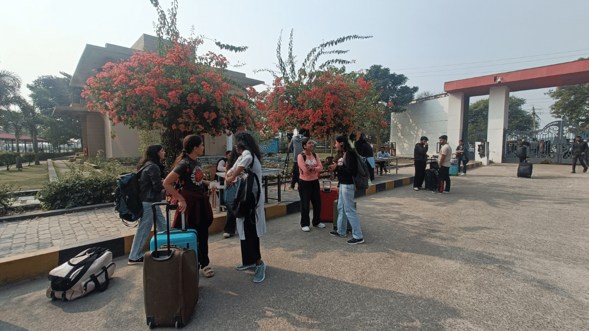 VIT Bhopal turns ghost town, students leave days after stir over jaundice outbreak snowballed ...