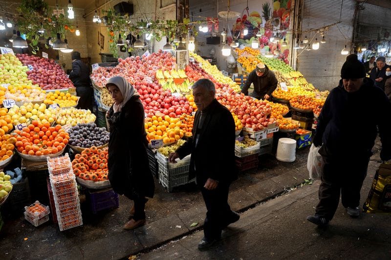 Iran's government offers dialogue as protests spread to universities ...