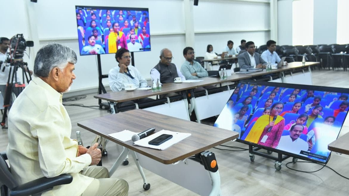 Naidu urges Andhra youth to take quantum leap