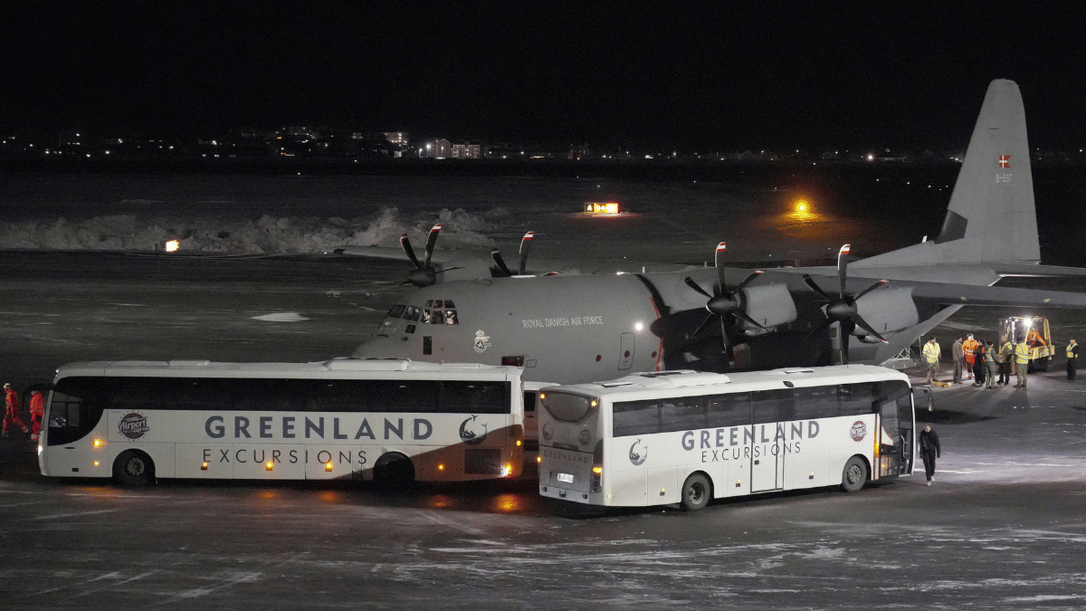 France, Germany deploy forces to Greenland amid as Trump presses US ...