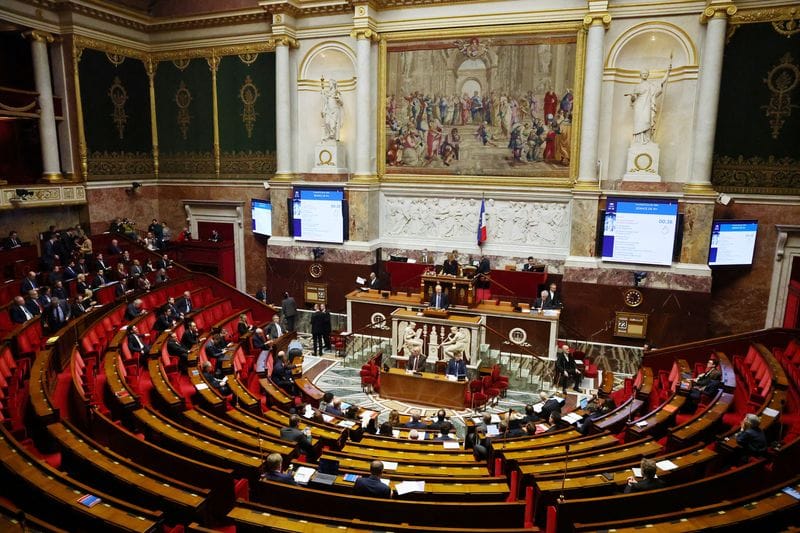 France's National Assembly debates banning under-15s from social media ...