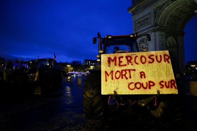 French farmers block Paris streets in protest against Mercosur trade ...