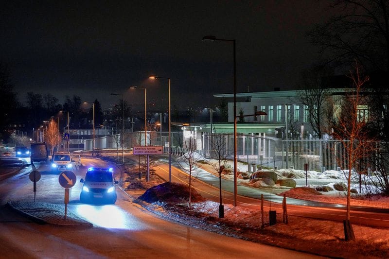 Explosion hits US embassy in Oslo, causing minor damage, thick smoke ...