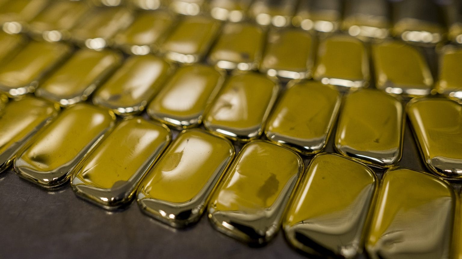 RBI says report on selling gold incorrect, physical stock remains unchanged
